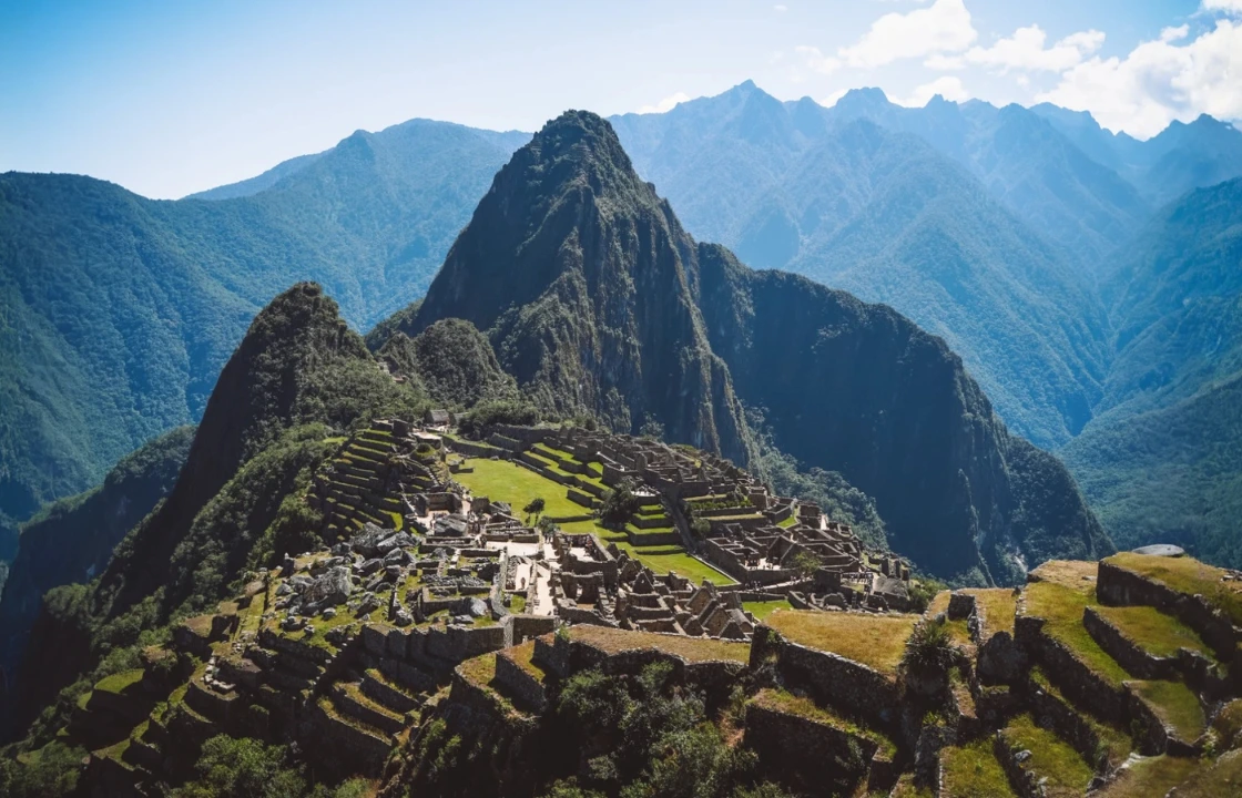 Machu Picchu | Peruvian Sunrise